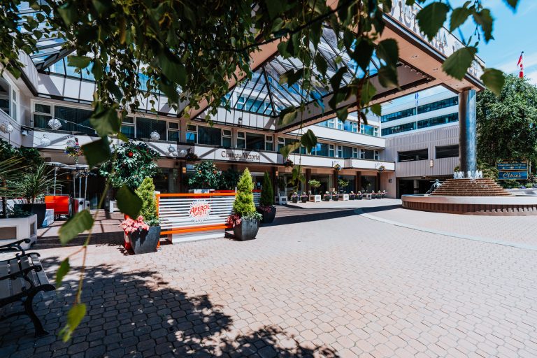 Chateau Victoria Hotel and Suites - Tourism Vancouver Island