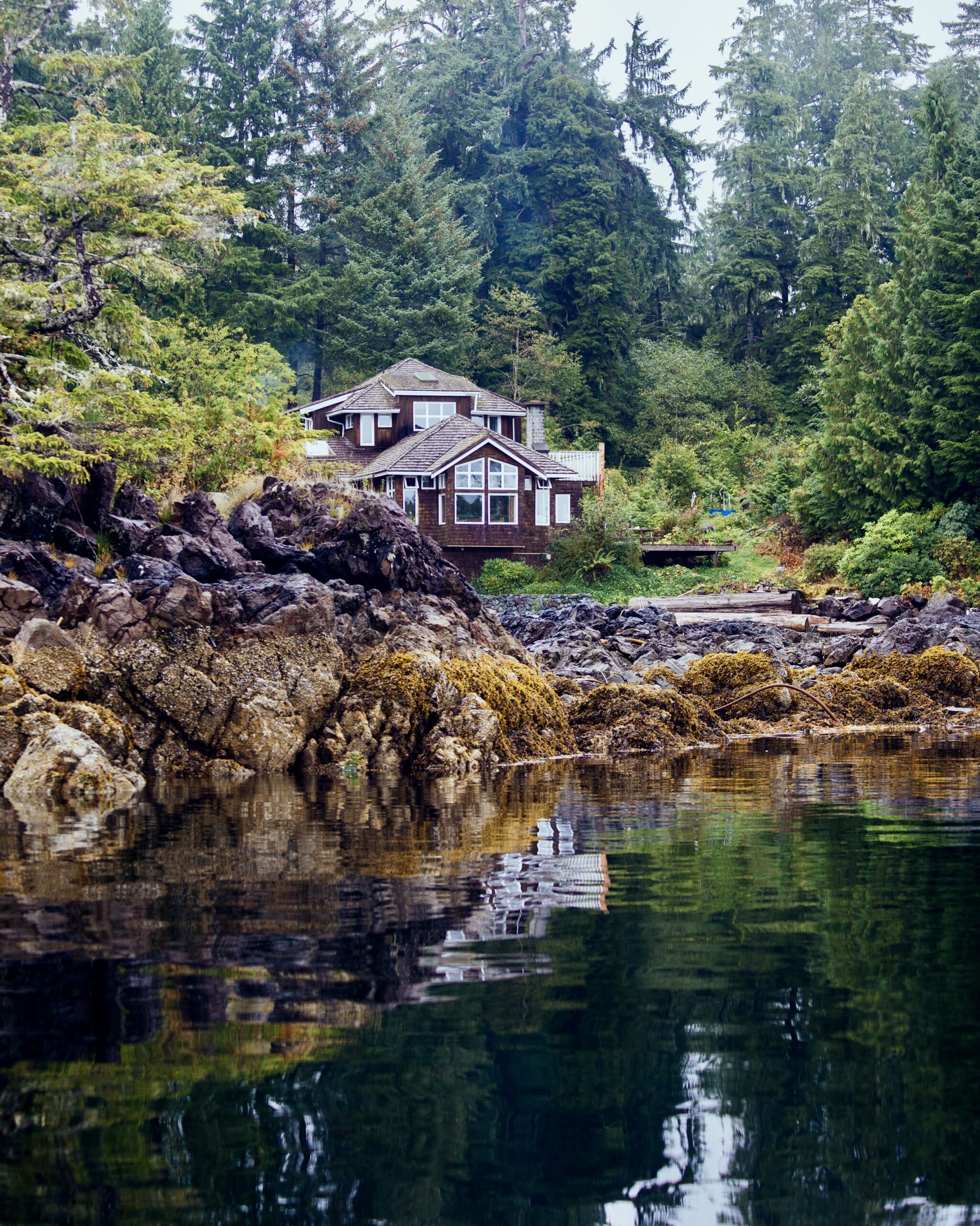 Sea Otter Lodge - Tourism Vancouver Island